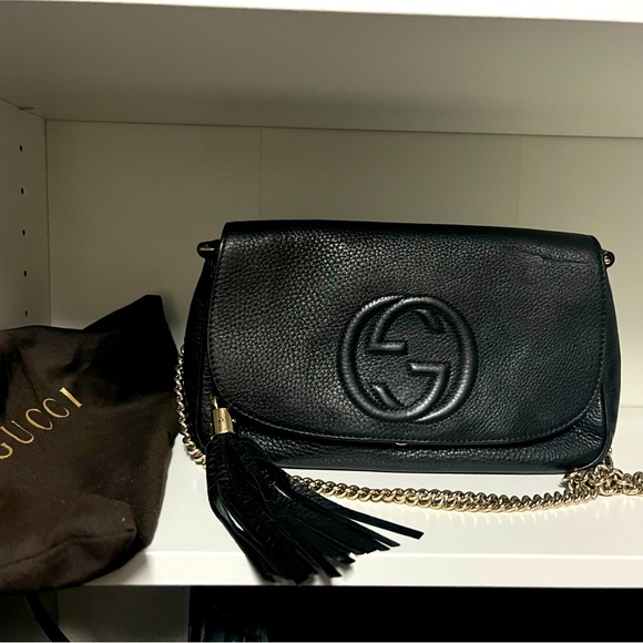 Gucci | Bags | Gucci Pebbled Calfskin Medium Sohoflap Crossbody | Poshmark